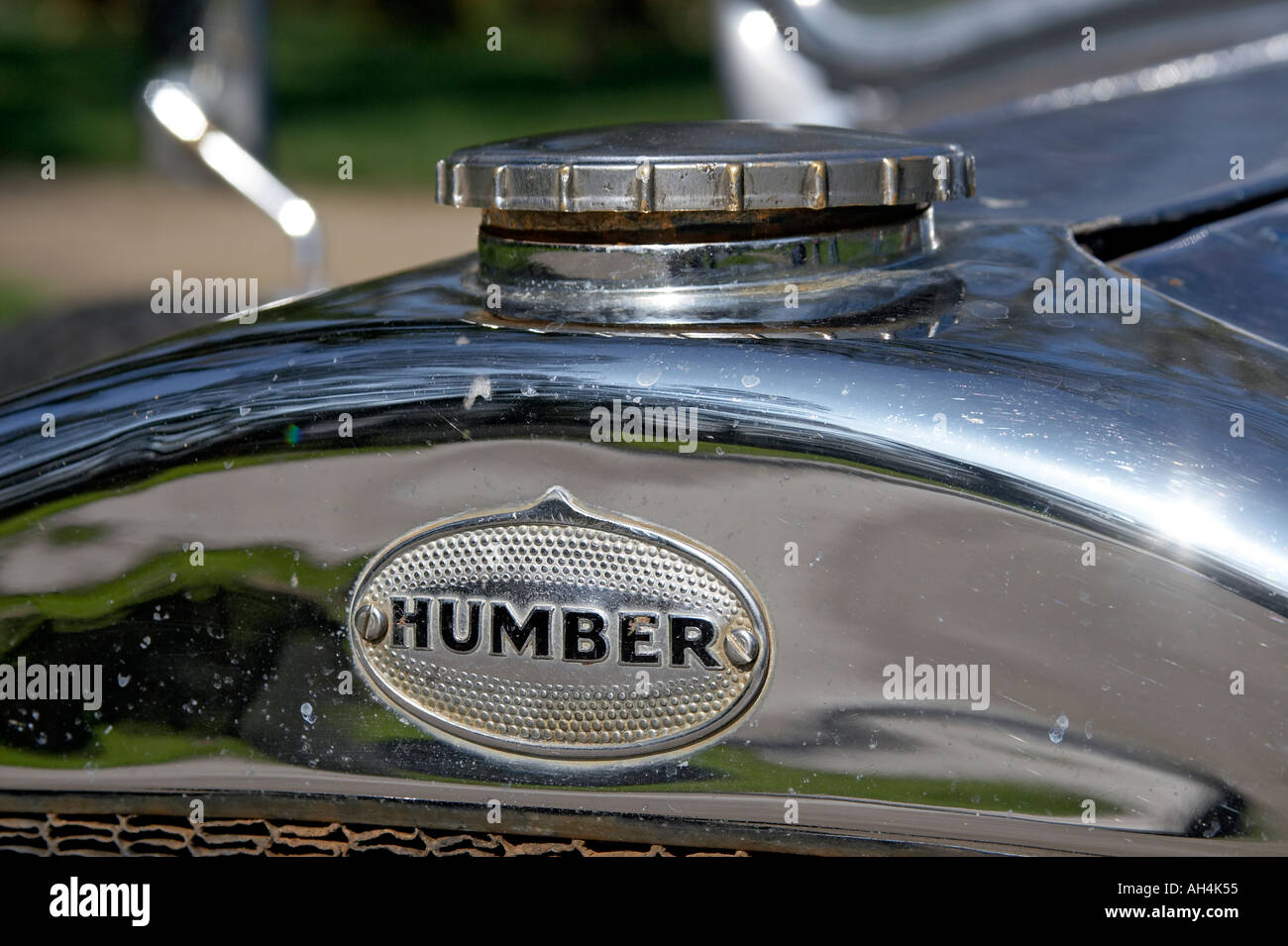 Humber blue open top old vintage sports car logo badge Stock Photo - Alamy