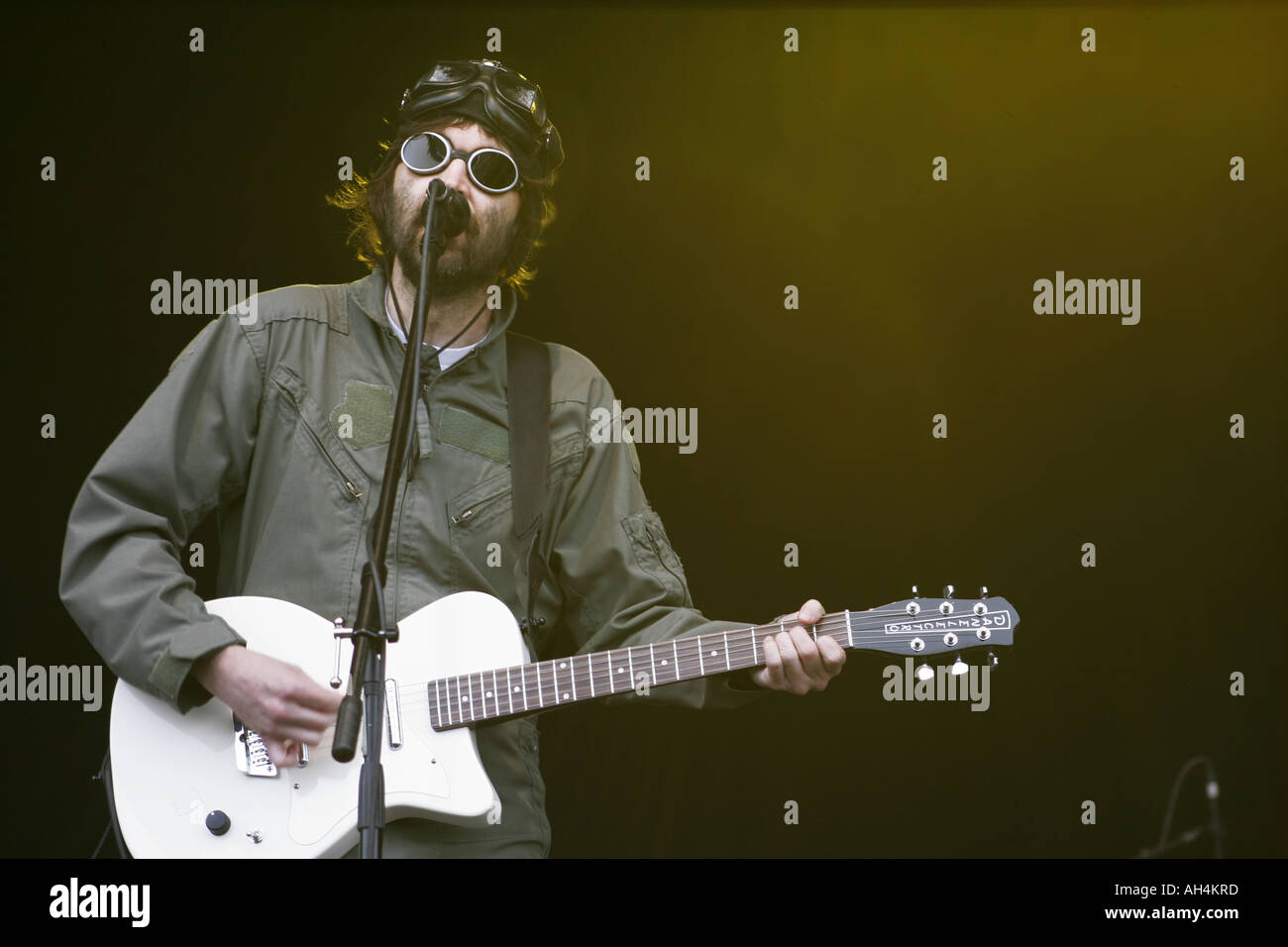 Eels gig hi-res stock photography and images - Alamy