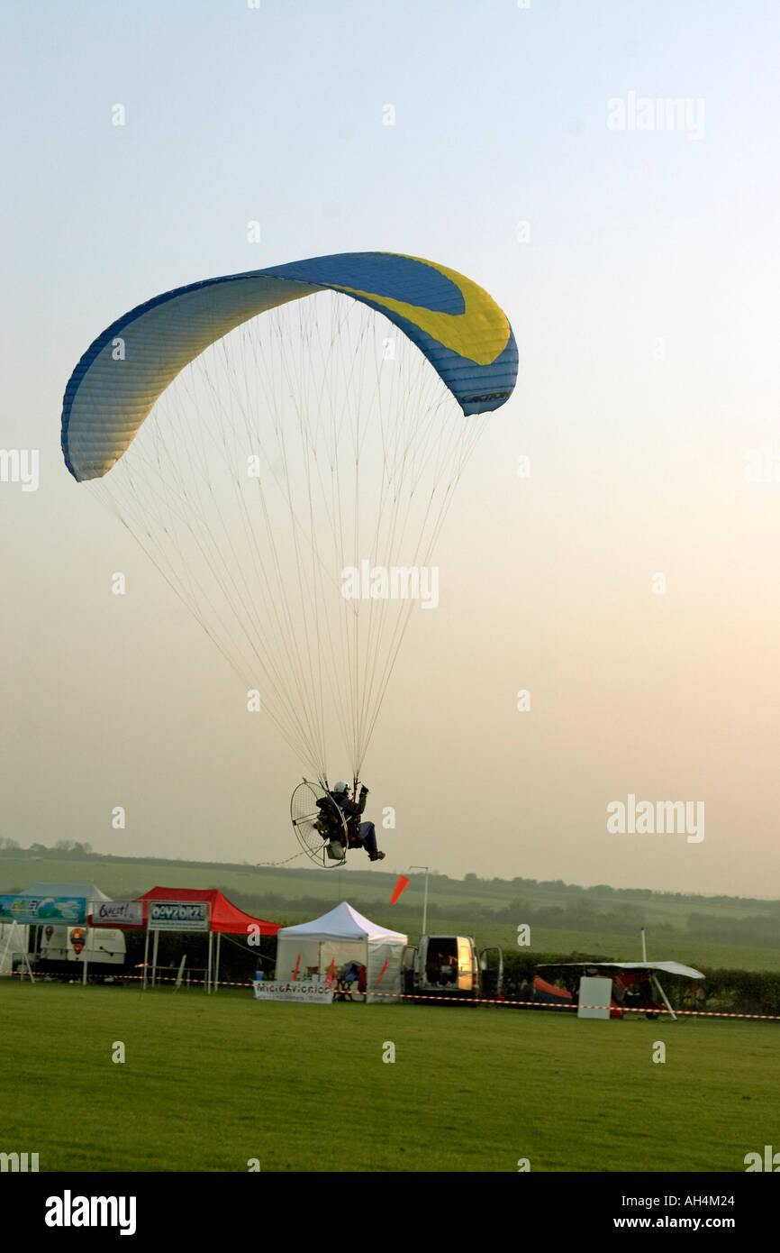 Foot launched paramotor pilot flying near Alconbury Cambridgeshire ...