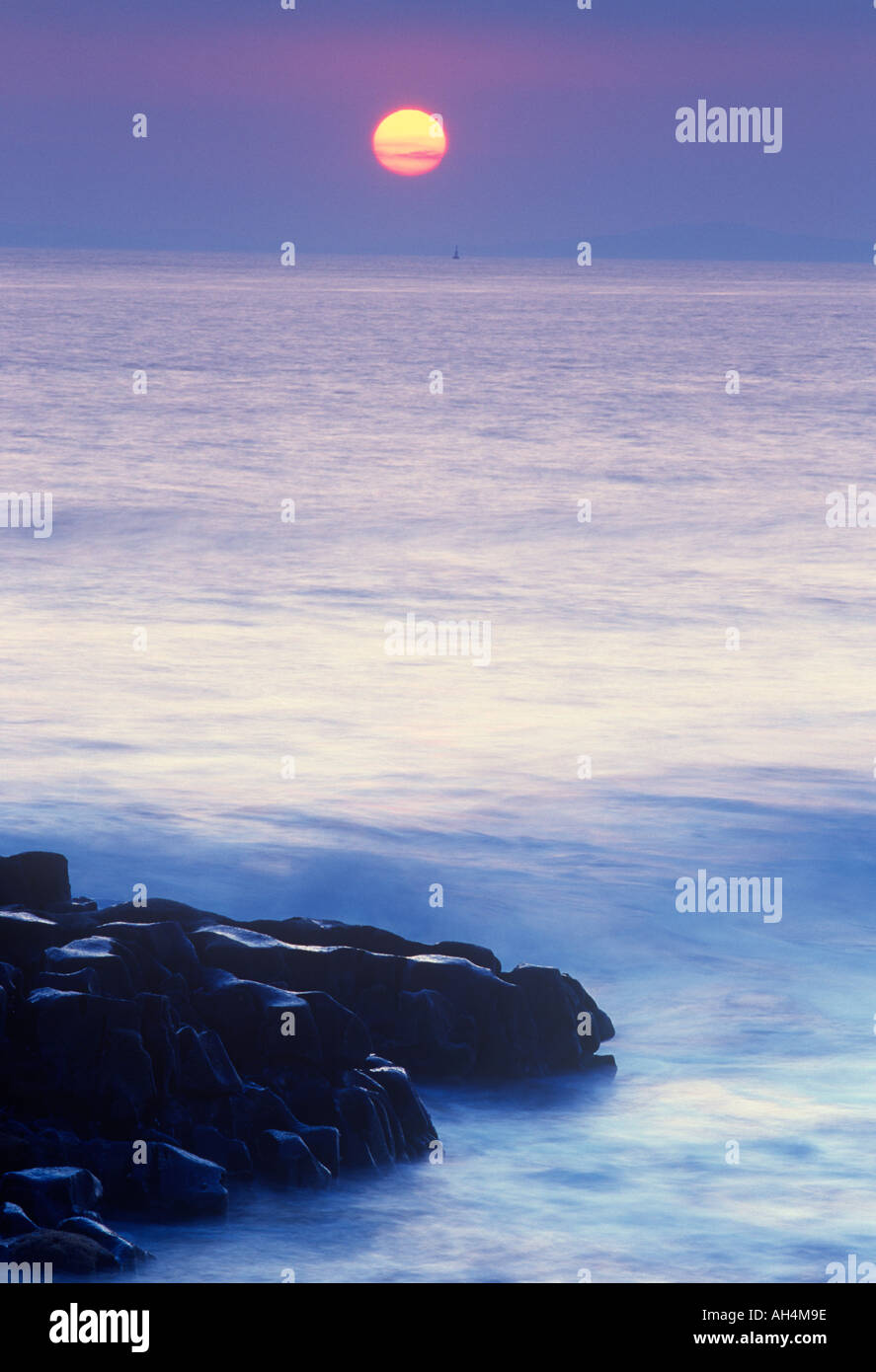 Rest bay, porthcawl sunset hi-res stock photography and images - Alamy
