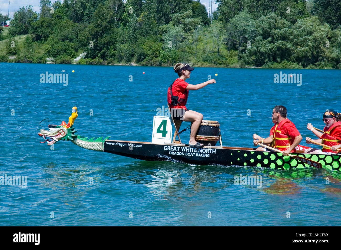 Long paddle boats hi-res stock photography and images - Alamy