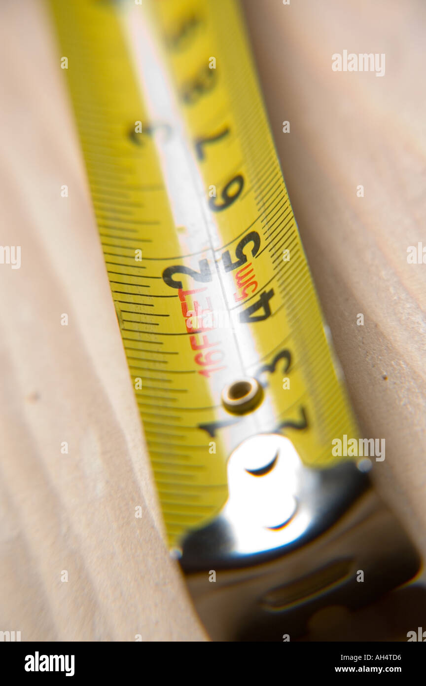 Measure twice cut once hi-res stock photography and images - Alamy