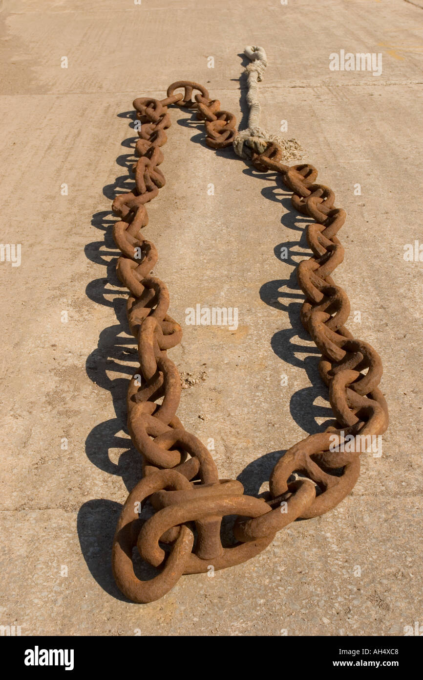 Chain on Quay Stock Photo - Alamy