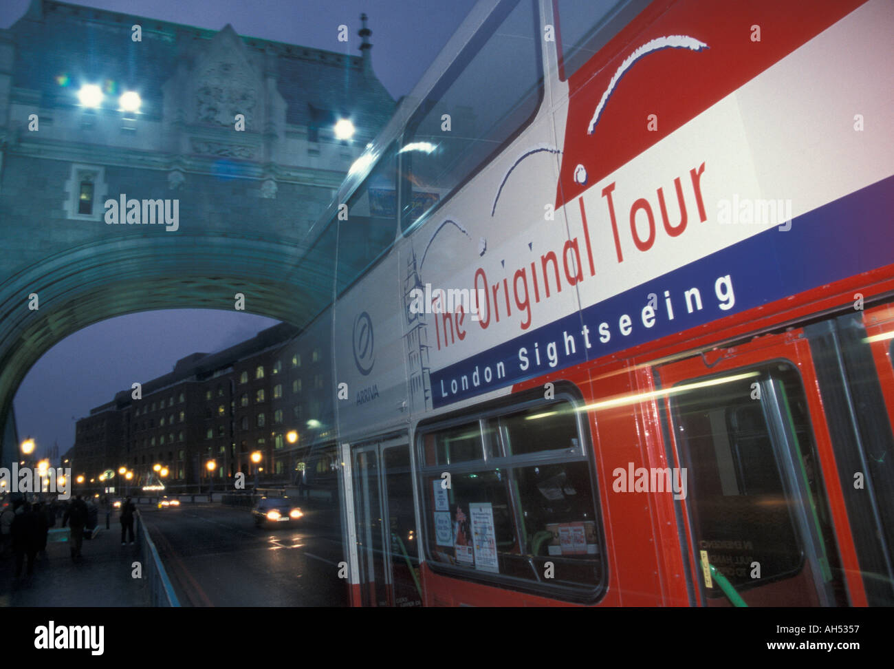 Bus over tower bridge London Stock Photo - Alamy