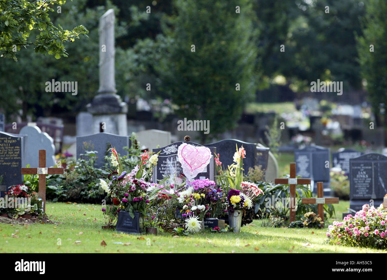 A cemetery in Kings Norton, Birmingham Stock Photo - Alamy