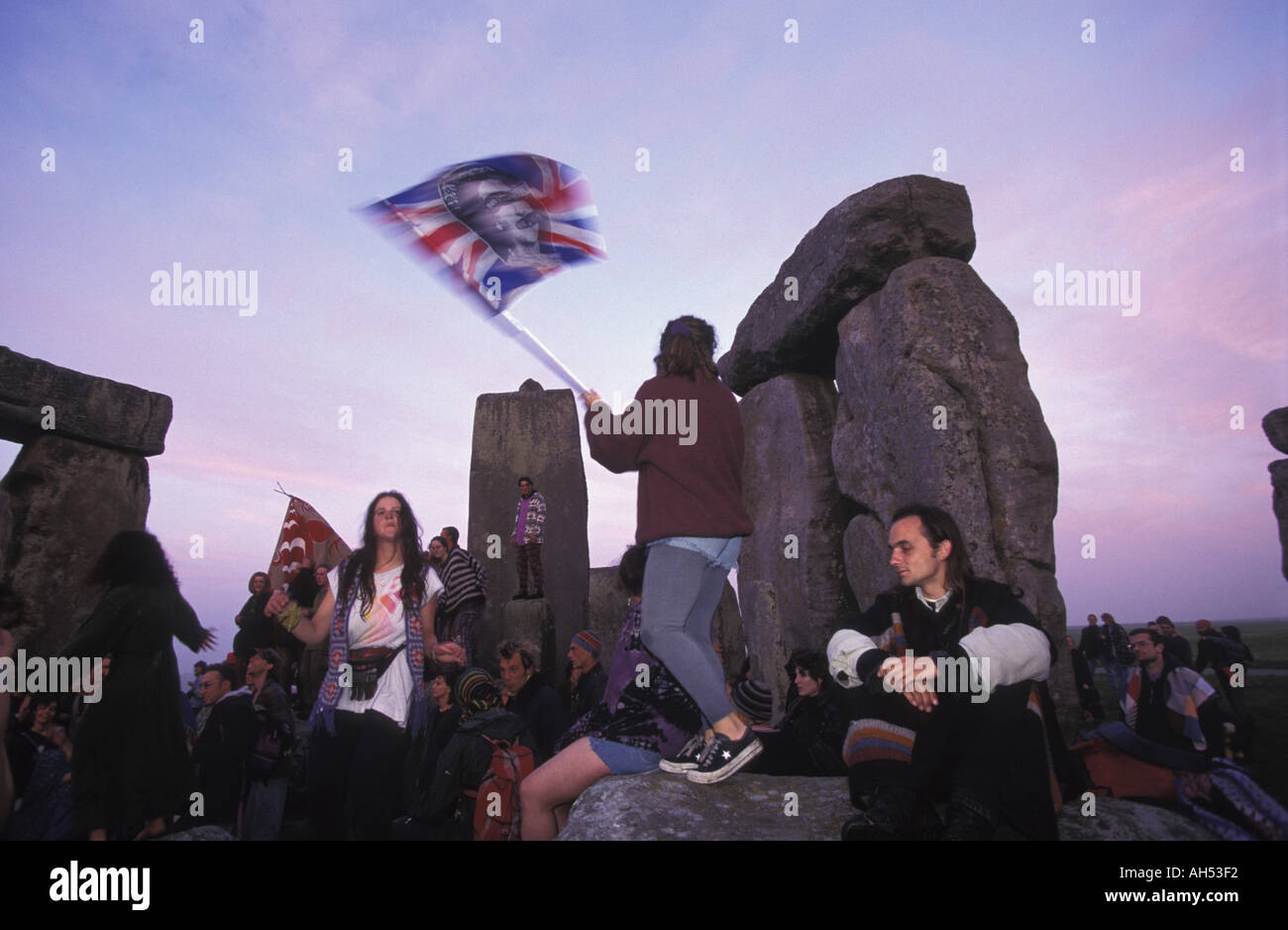 Stonehenge VE day Stock Photo - Alamy
