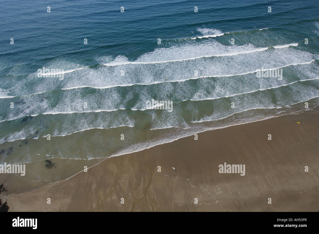 Aerial surfers cornwall hi-res stock photography and images - Alamy