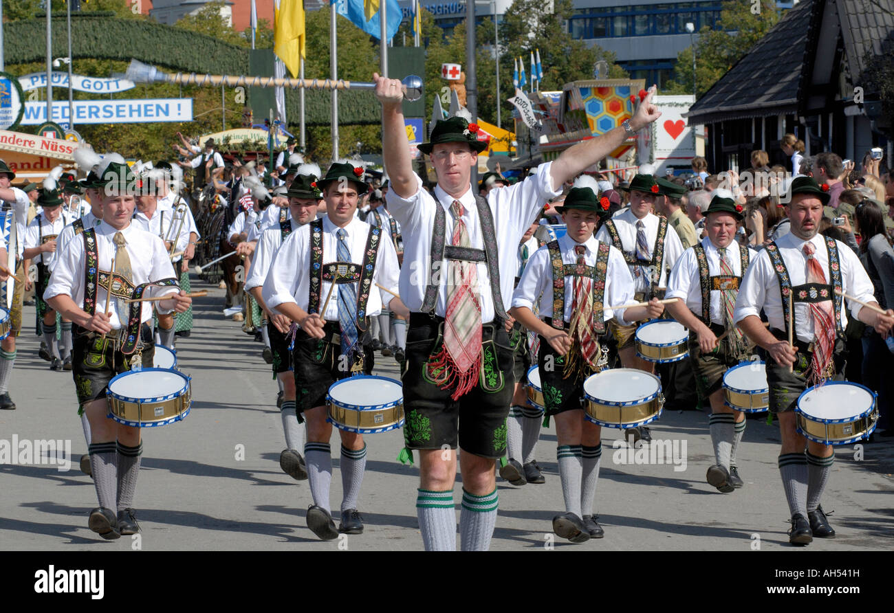 Oompah band hi-res stock photography and images - Alamy