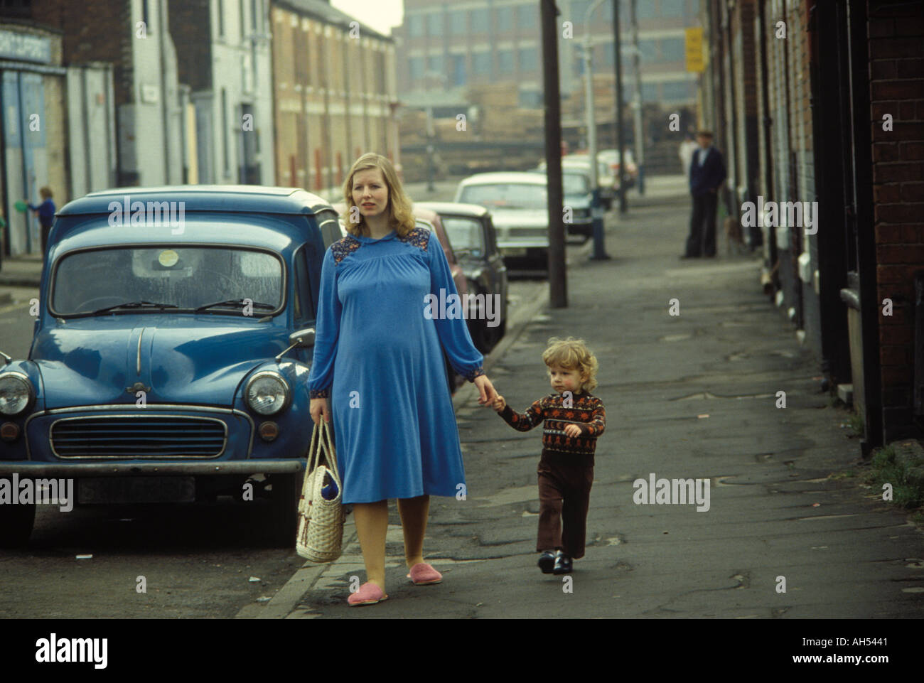 Poor 1980s child uk hi-res stock photography and images - Alamy