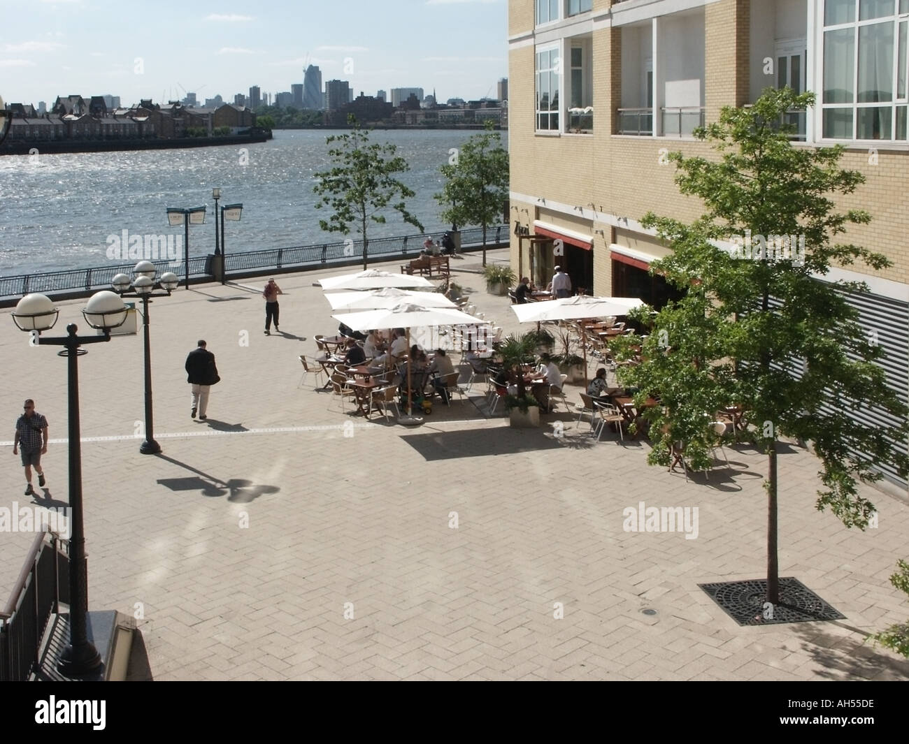 London Docklands Canary Wharf area riverside promenade restaurant ...