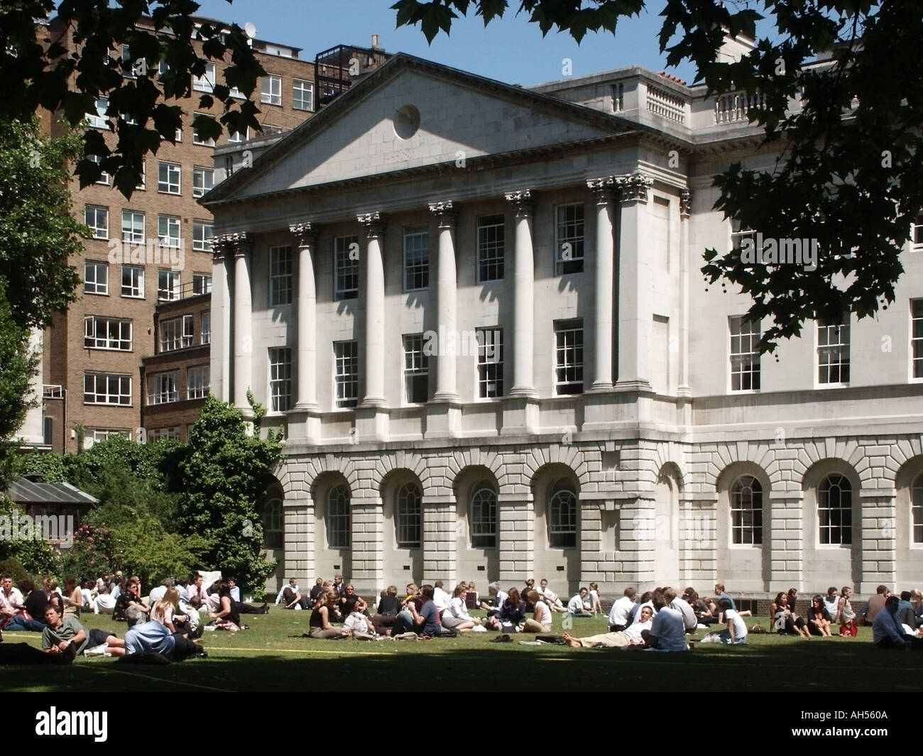 Grays inn square london hi-res stock photography and images - Alamy