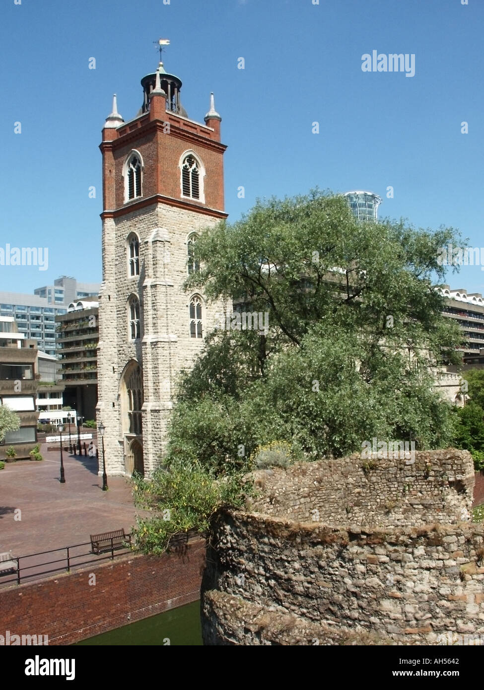 City of London tower of St Giles church Cripplegate parish church for ...