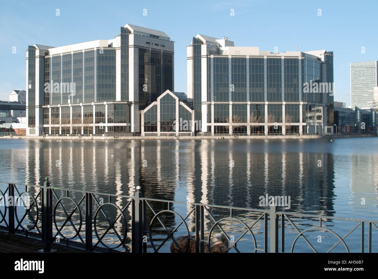 Modern waterfront building regeneration development in East London ...