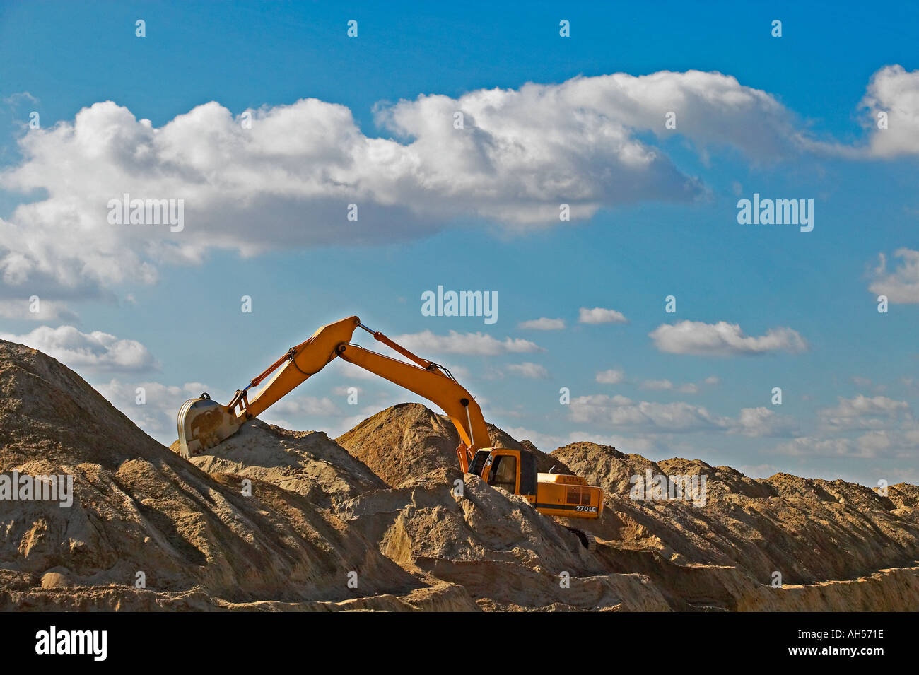 Side view excavator moving outside hi-res stock photography and images ...
