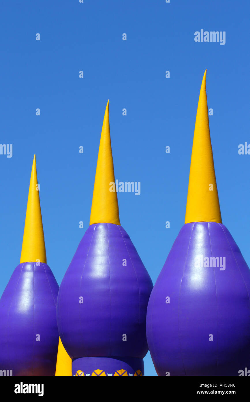 Balloon puncture hi-res stock photography and images - Alamy