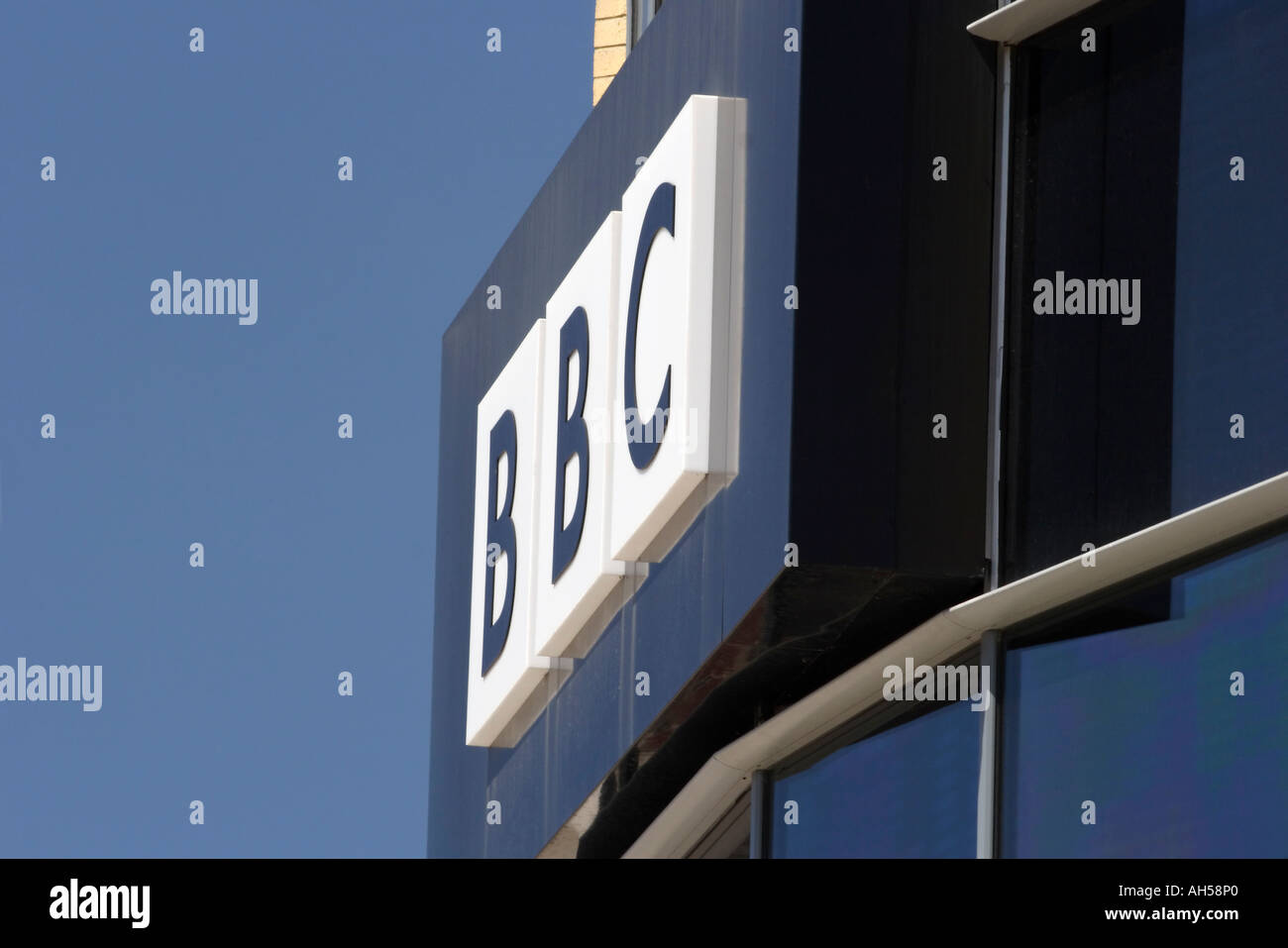 Hull bbc building hi-res stock photography and images - Alamy