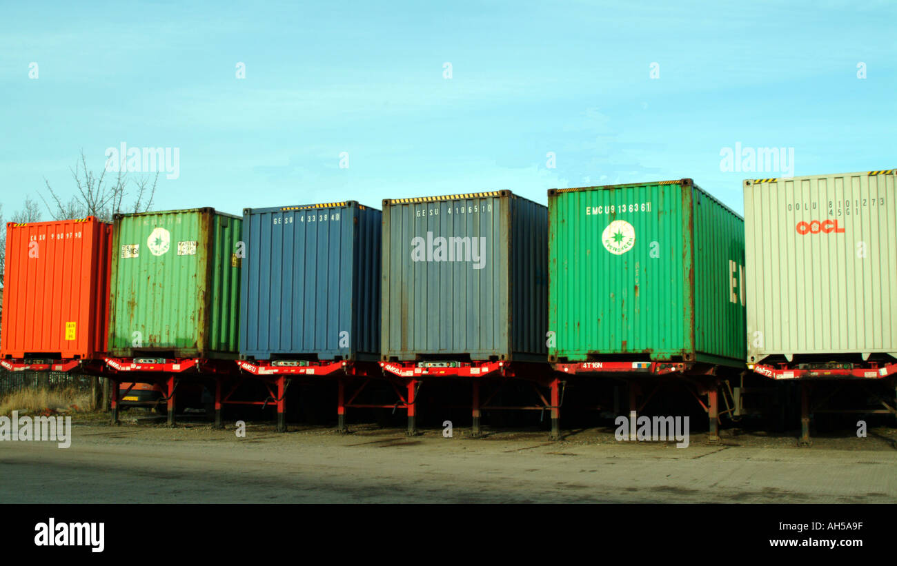 Grey ships containers hi-res stock photography and images - Alamy