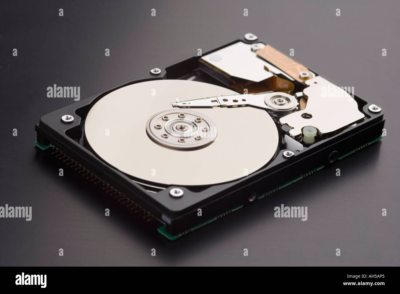 2.5 inch hard disk drive Stock Photo - Alamy