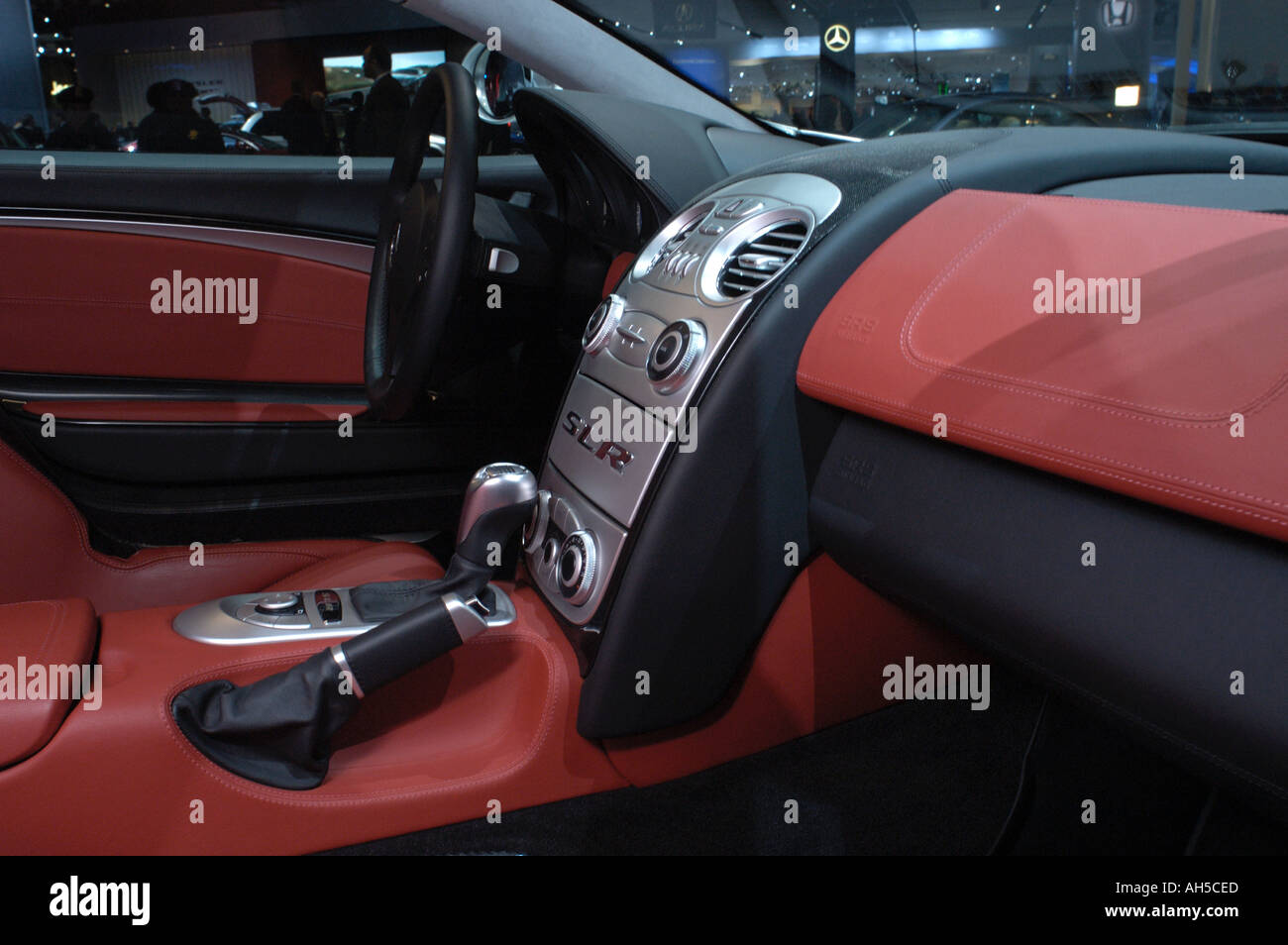 Mercedes mclaren slr 2004 hi-res stock photography and images - Alamy