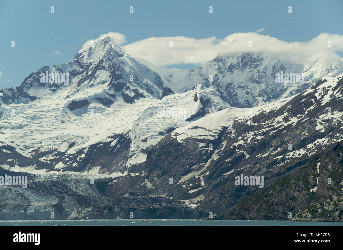 Mt Cooper (6780ft/2066 metres), in the Fairweather Mountains, Glacier ...