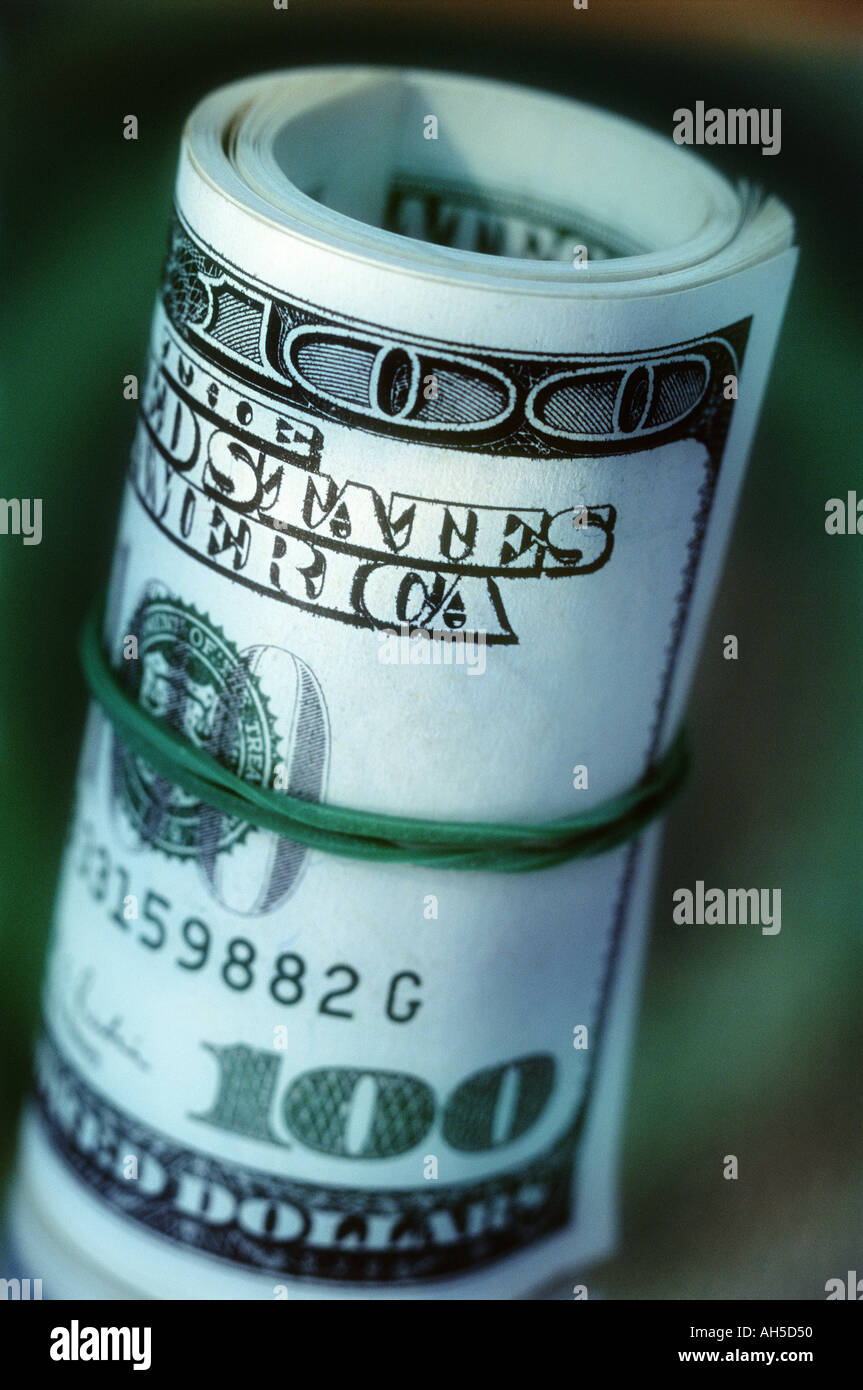 Roll of USA dollar bills Stock Photo - Alamy