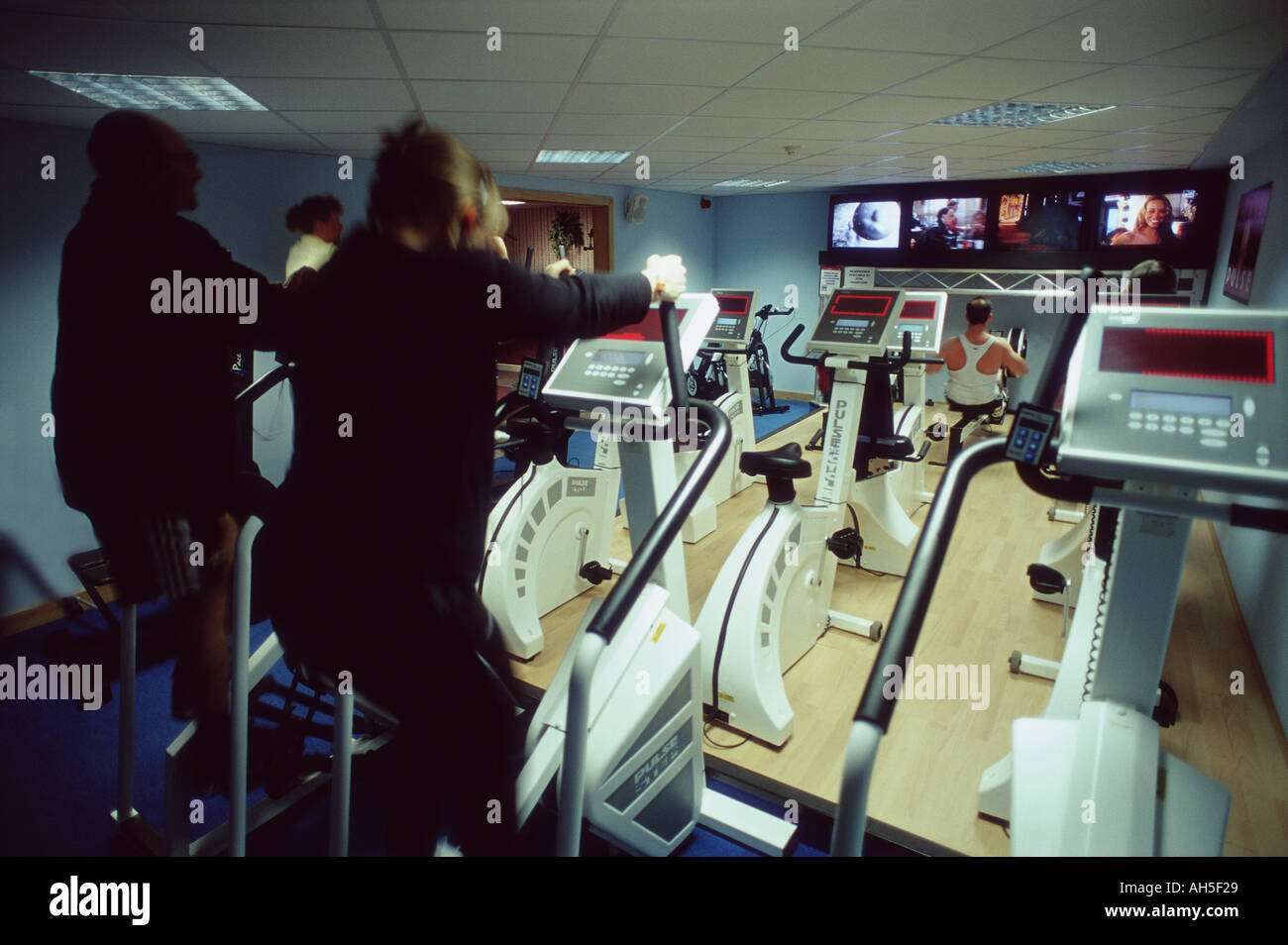 Supplying exercise hi-res stock photography and images - Alamy