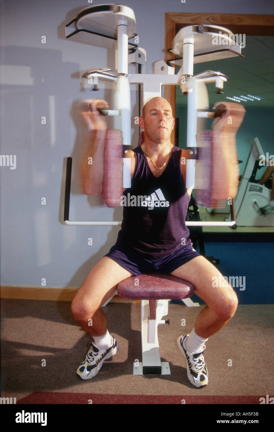 Test your strength machine hi-res stock photography and images - Alamy