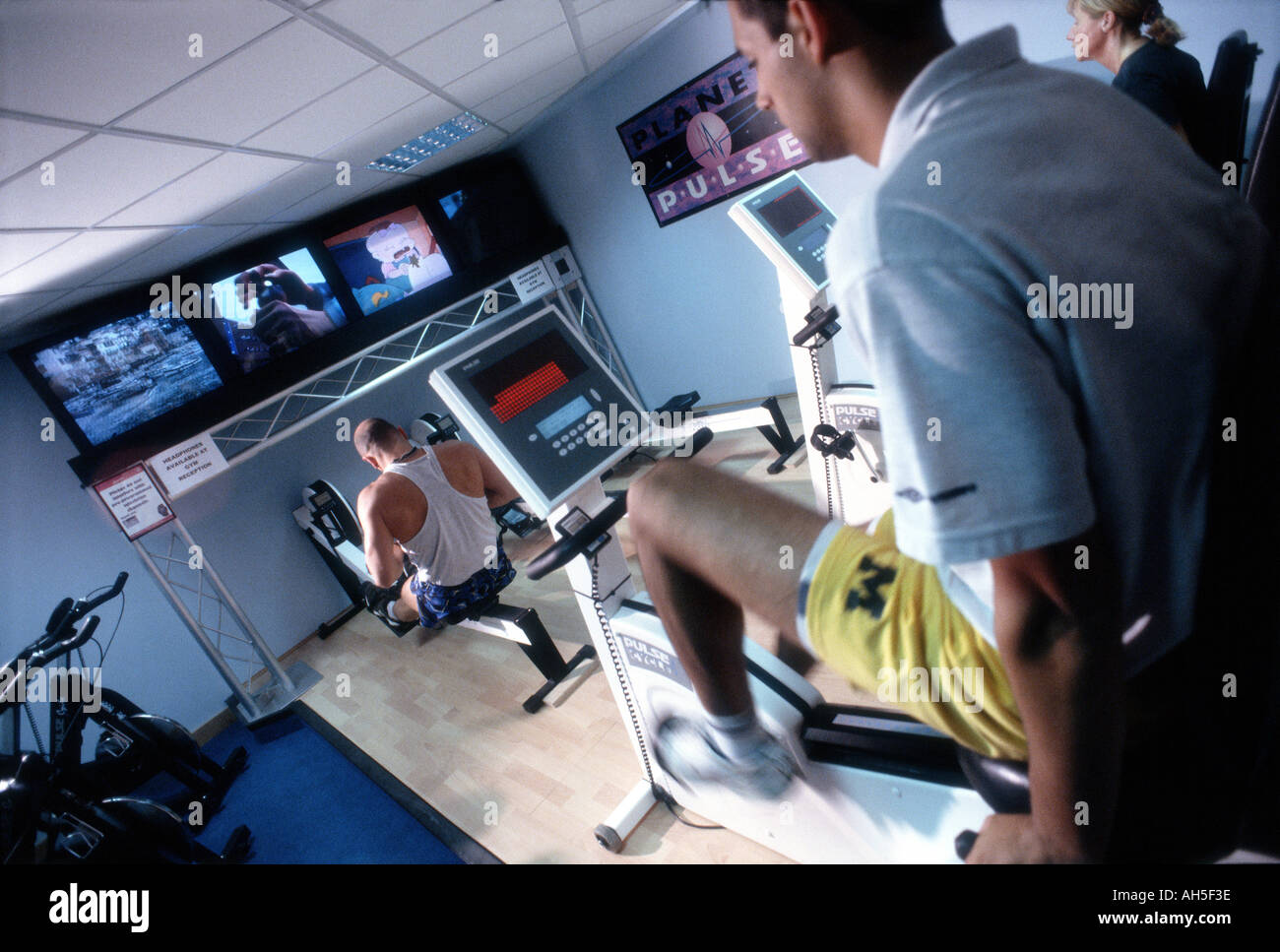 Tv monitors hi-res stock photography and images - Alamy