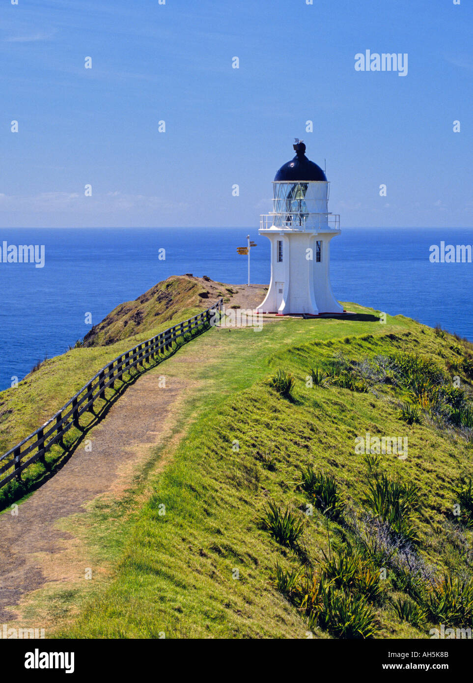 A Lighthouse at Cape Reinga New Zealand Stock Photo - Alamy