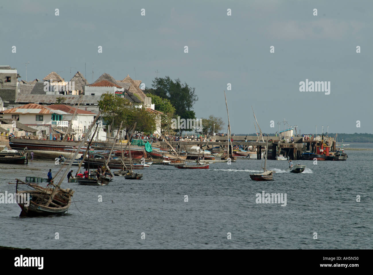Lamu town and waterfront. Kenya, Eastern Africa Stock Photo - Alamy