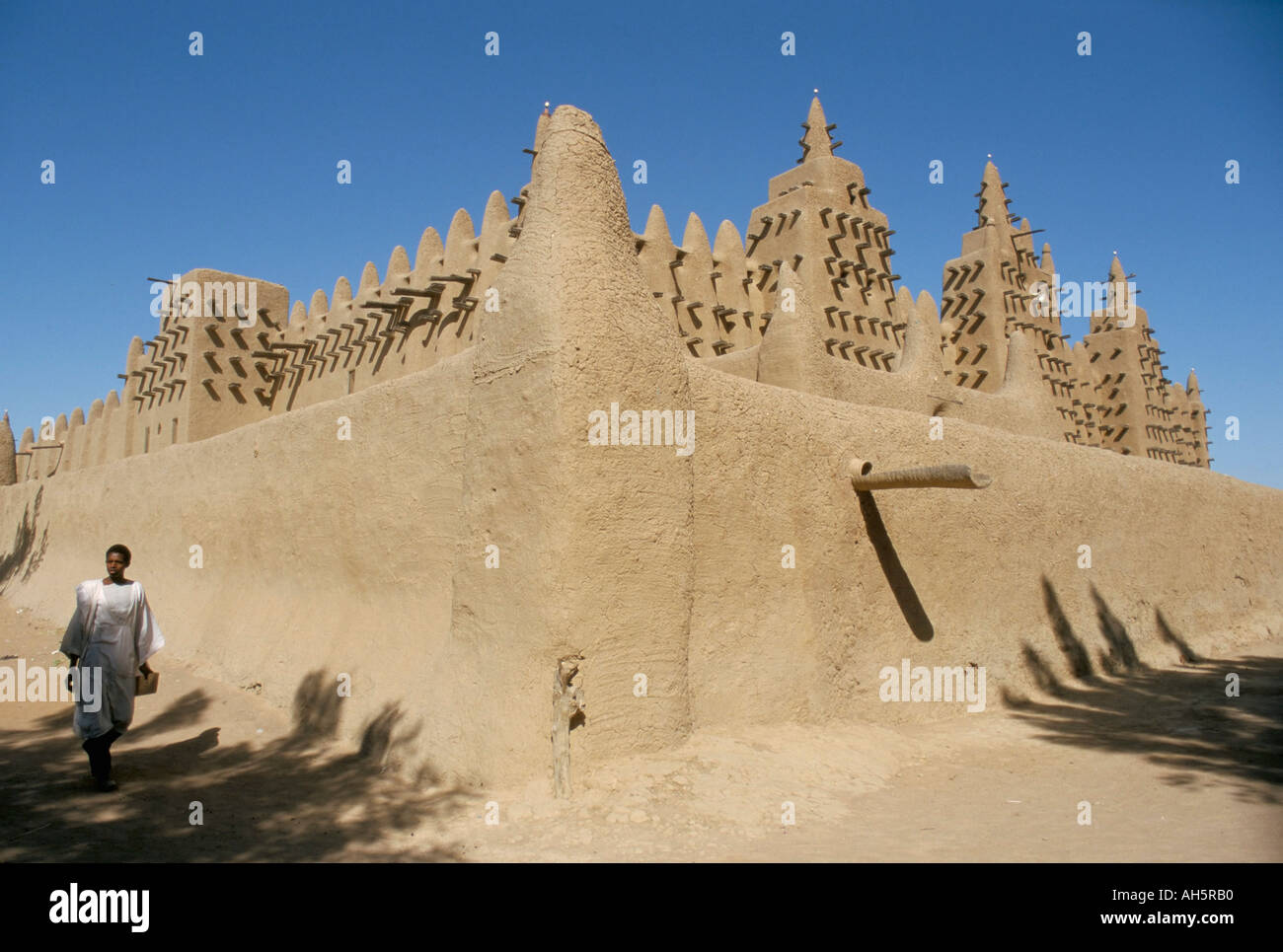 Grand mosque of djenne mali hi-res stock photography and images - Alamy