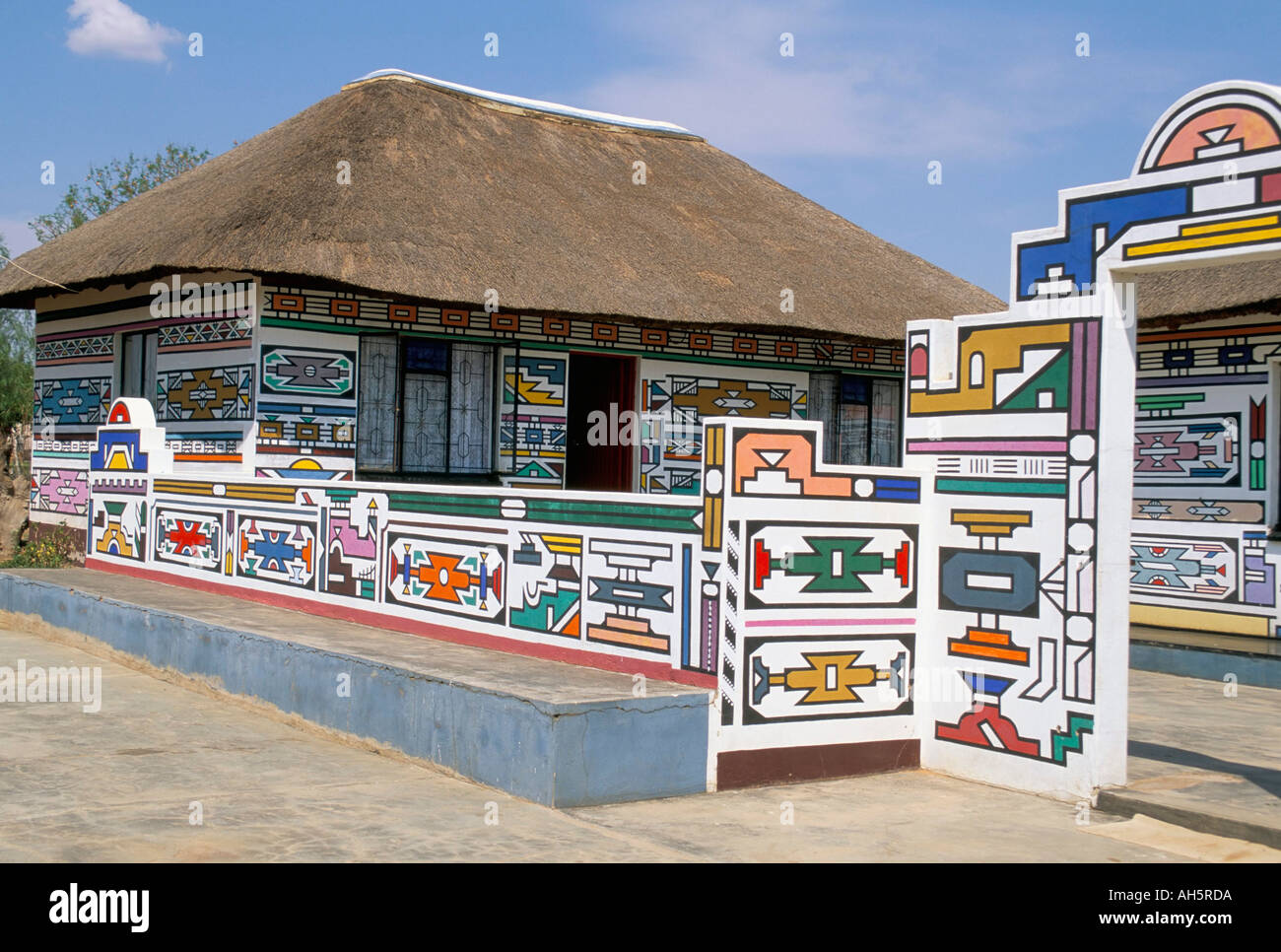 View of Francina Ndimande s homestead famous Ndbele artist Weltevre ...