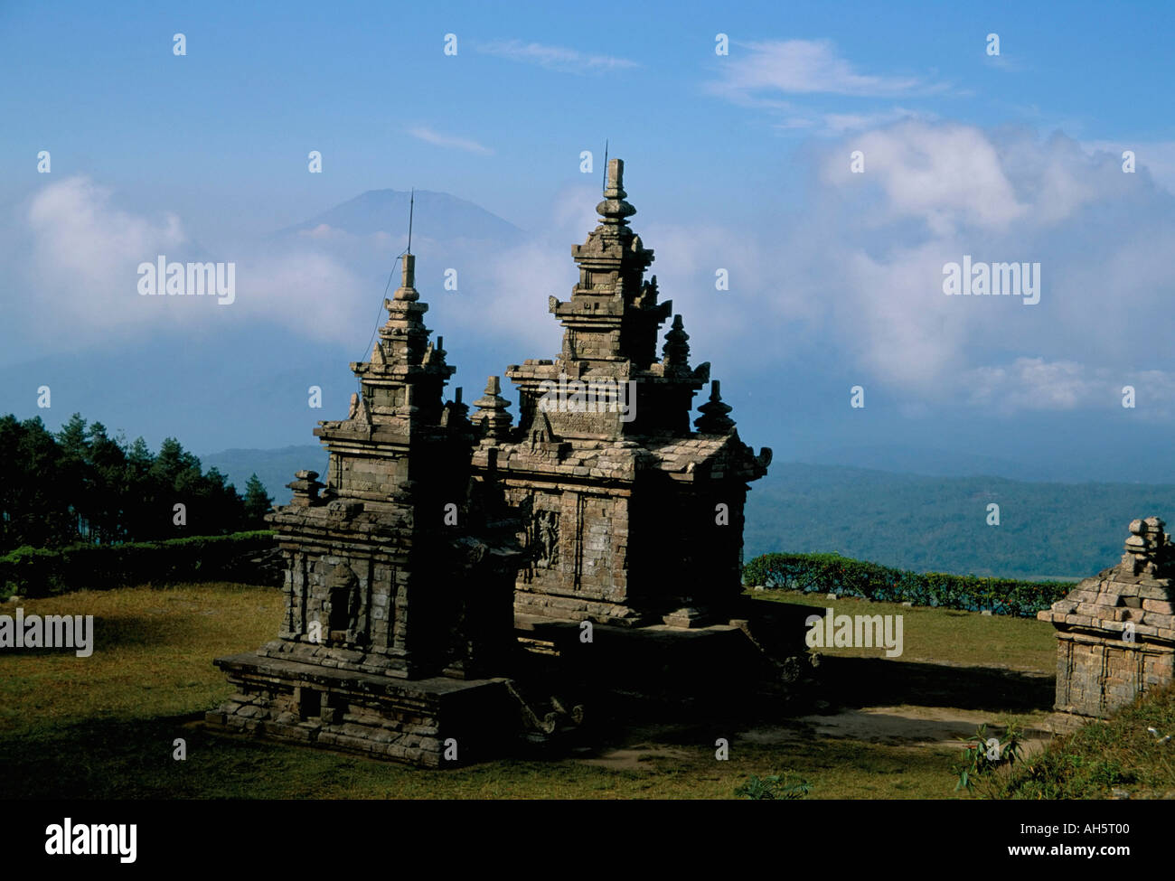 Gedong temple hi-res stock photography and images - Alamy