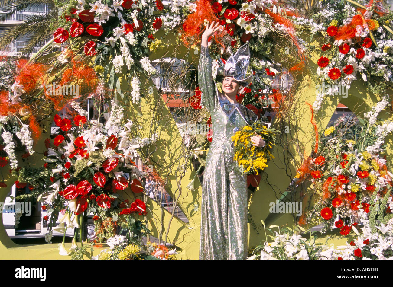 Battle of flowers hi-res stock photography and images - Alamy