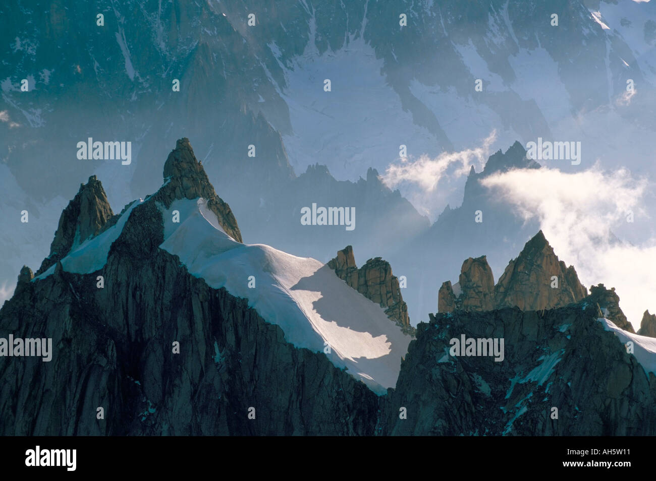 Chamonix aiguille e midi hi-res stock photography and images - Alamy
