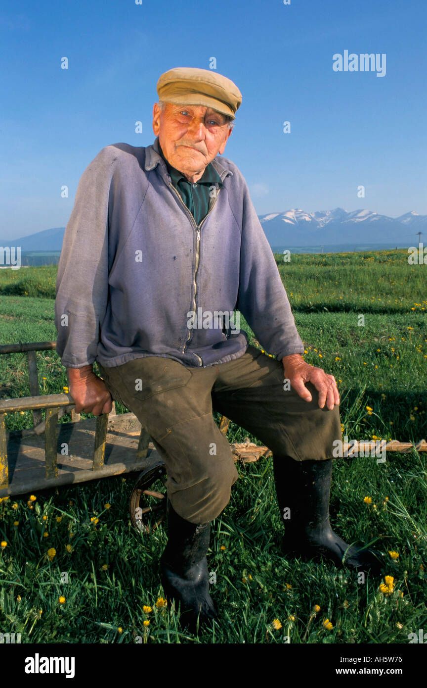 Farmer location hi-res stock photography and images - Alamy
