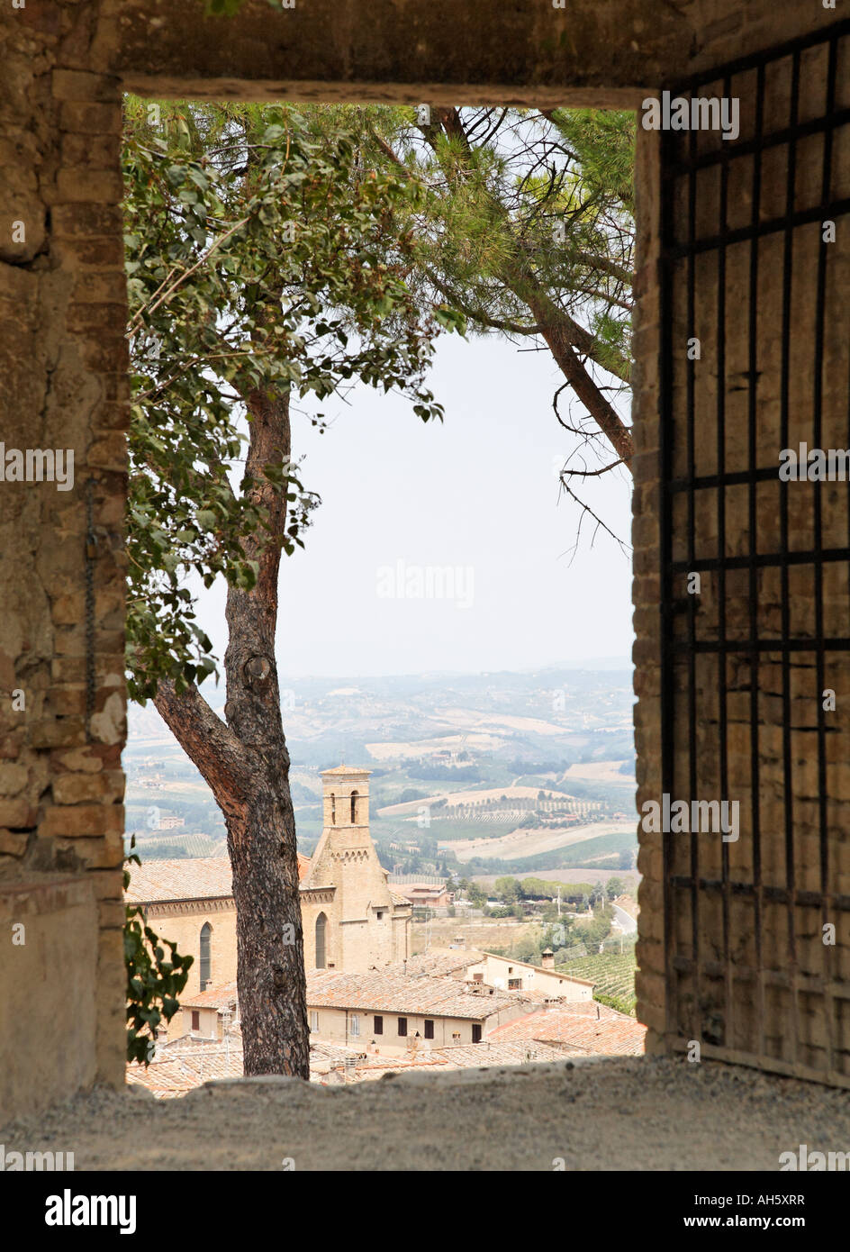 Gateway In San Gimignano Tuscany Italy Europe Stock Photo - Alamy