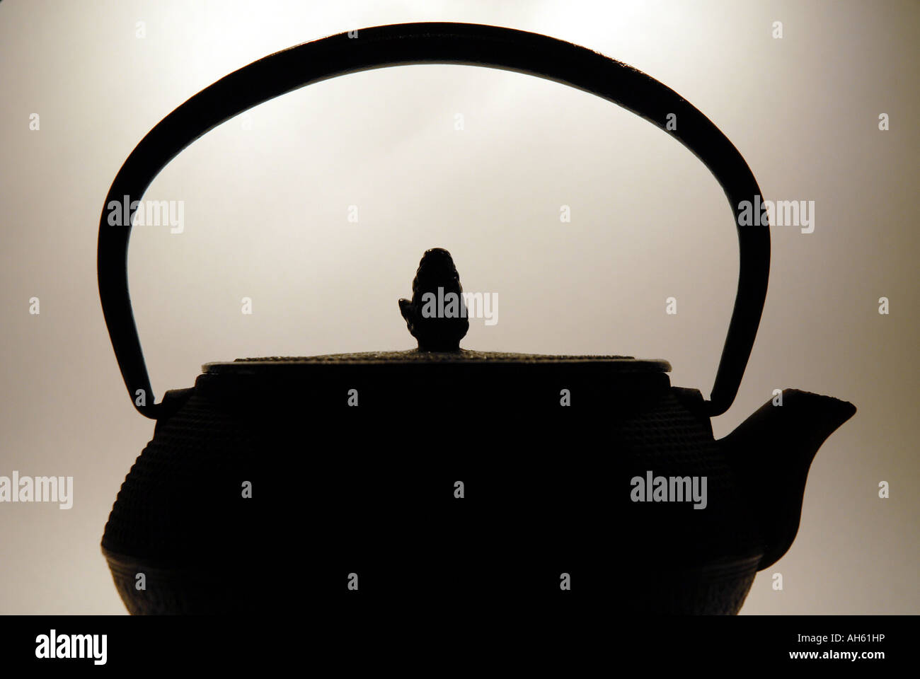 Teapot silhouette hi-res stock photography and images - Alamy