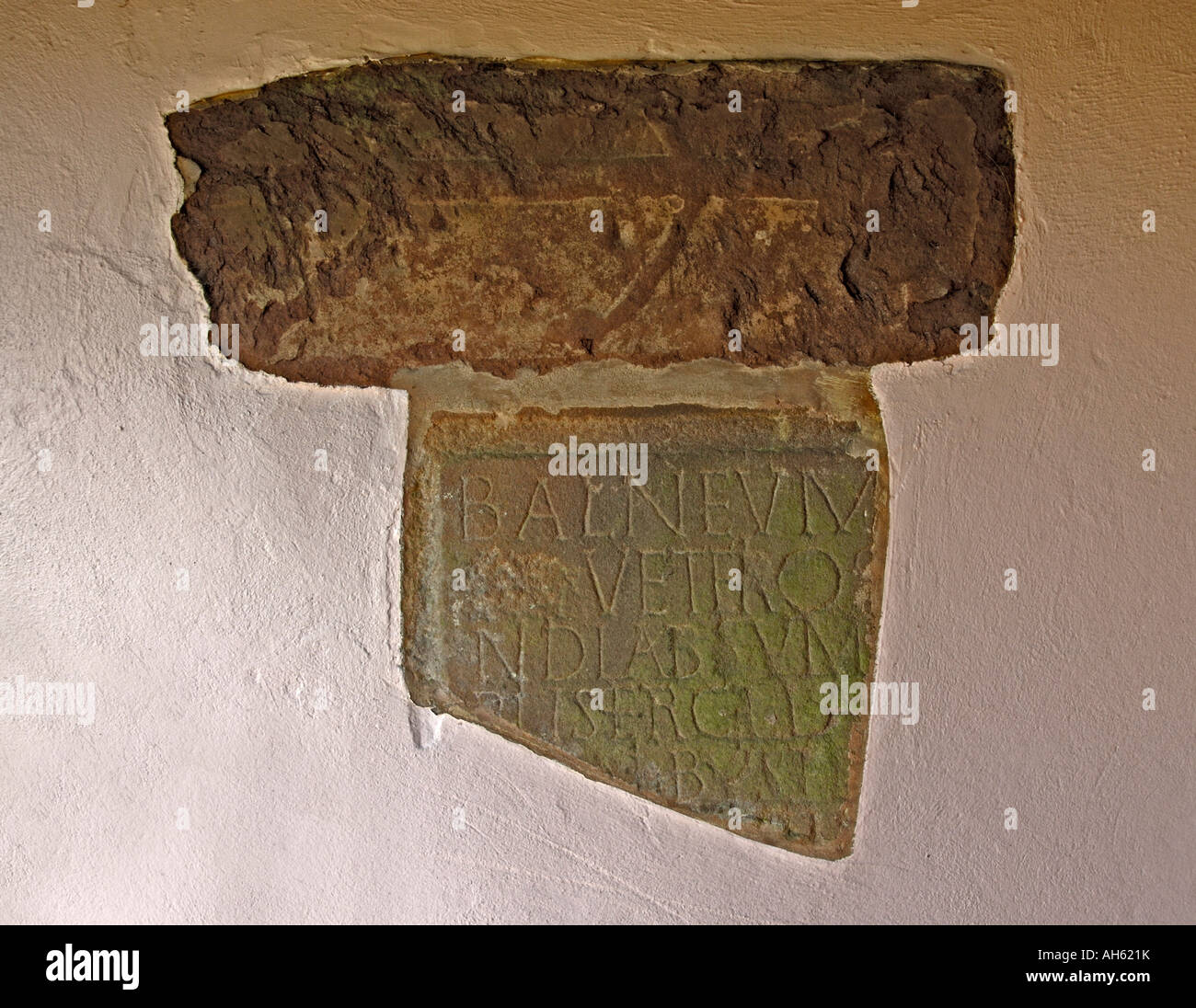 Stone building fragments hi-res stock photography and images - Alamy