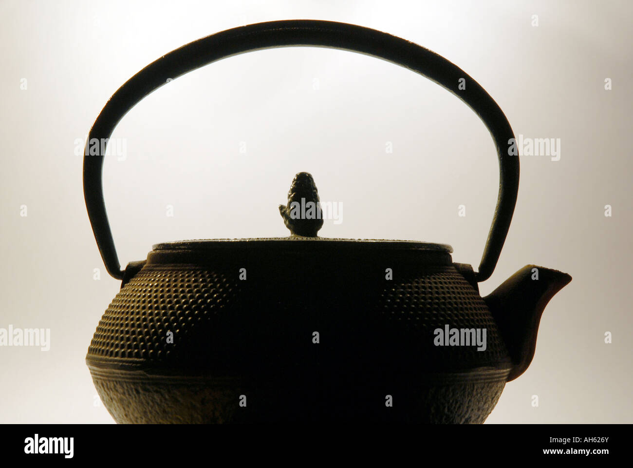 Teapot silhouette hi-res stock photography and images - Alamy