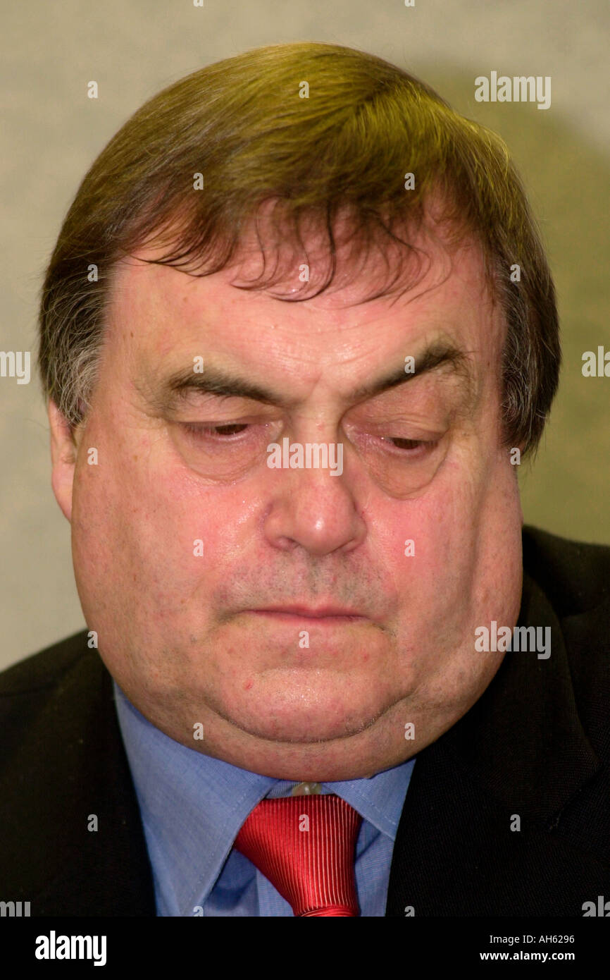 John prescott mp hi-res stock photography and images - Alamy