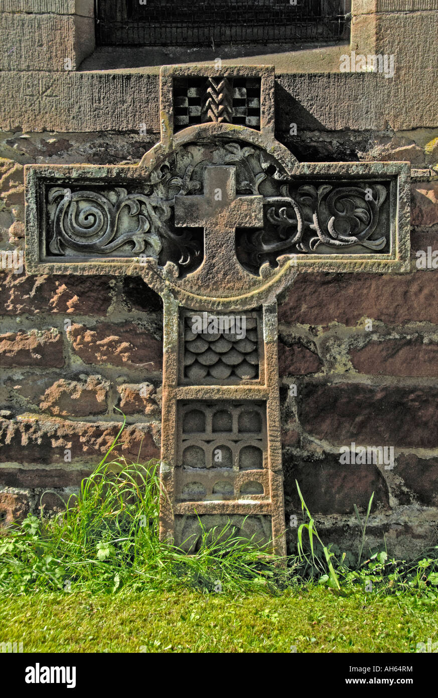 Floriated cross hi-res stock photography and images - Alamy