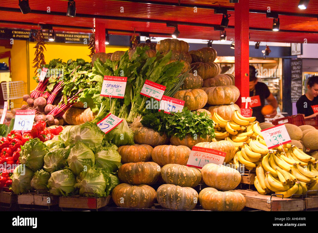 Fruit market stall Stock Photo - Alamy