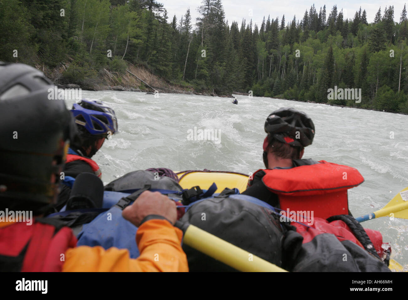 white water kayaking and rafting trip down the Taseko river in the ...