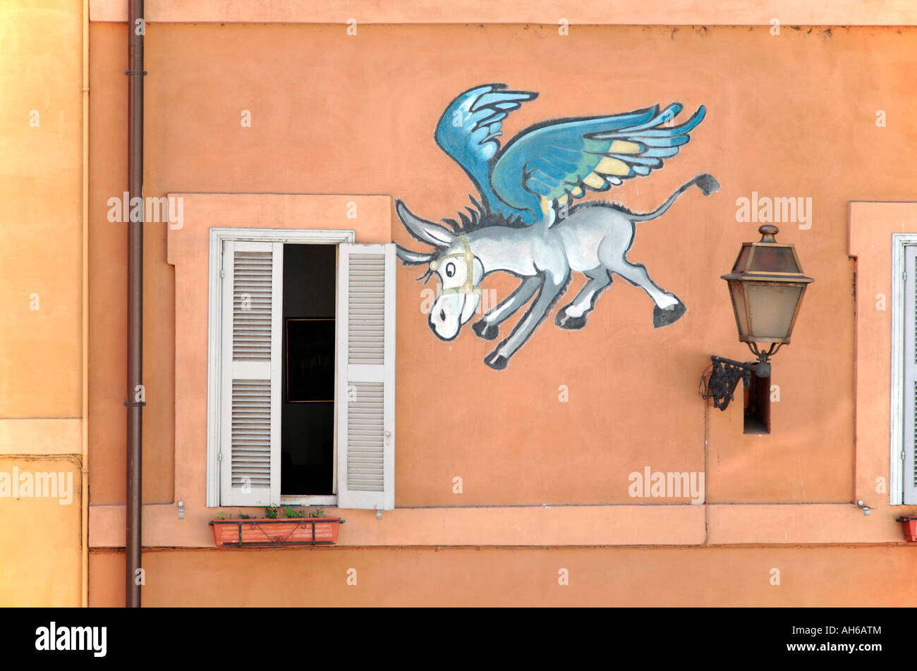 Flying paint hi-res stock photography and images - Alamy