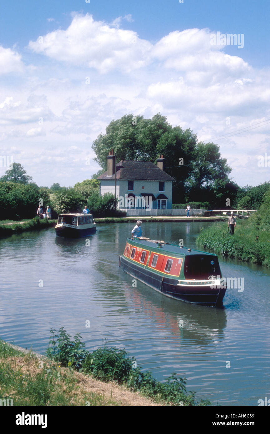 Narrowboats on the Marsworth Section of the Grand Union Canal near ...