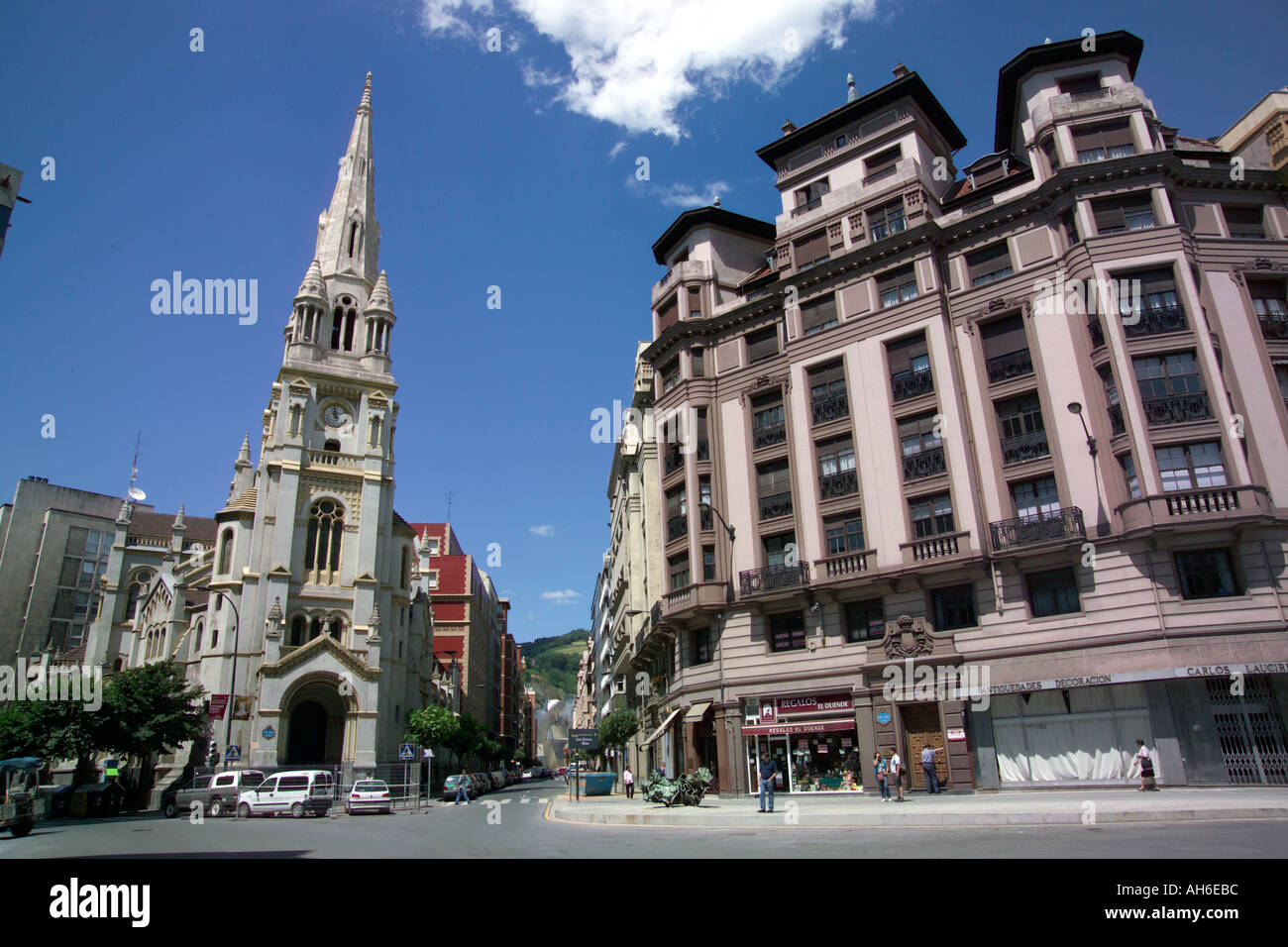 Museo guggenheim bilbao vizcaya hi-res stock photography and images - Alamy