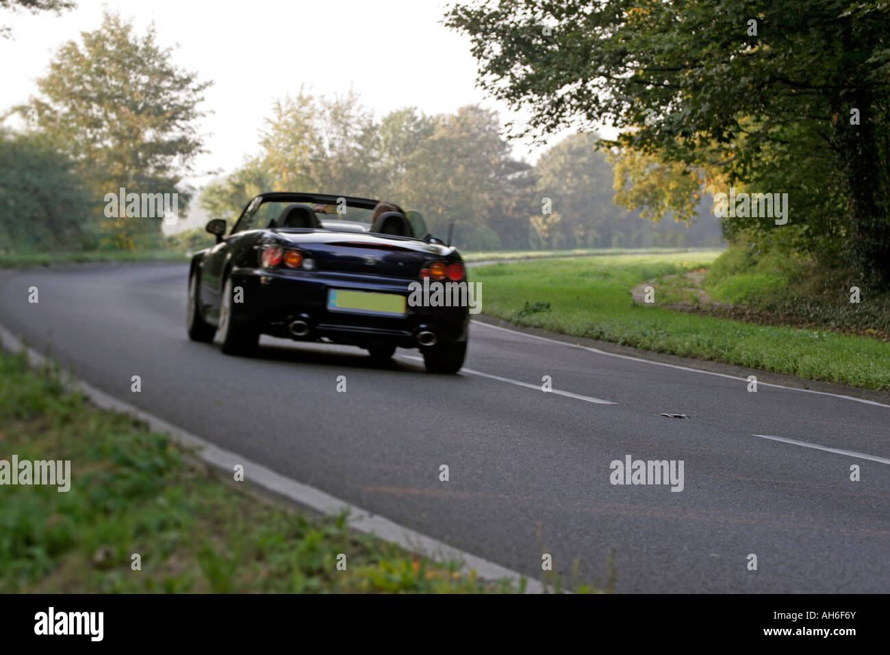 Car open road hi-res stock photography and images - Alamy
