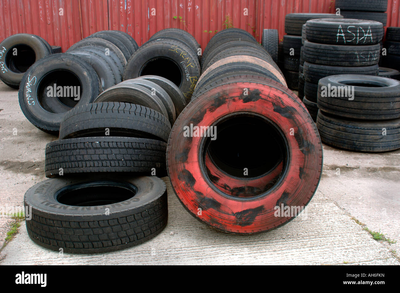 Red tyres hi-res stock photography and images - Alamy
