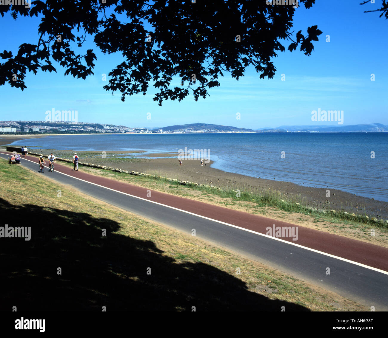 Swansea bay bike hi-res stock photography and images - Alamy
